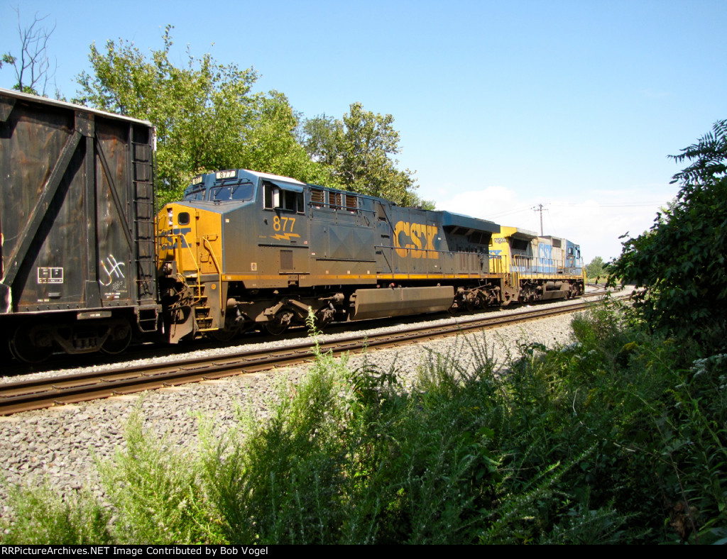 CSX 877 and 7502